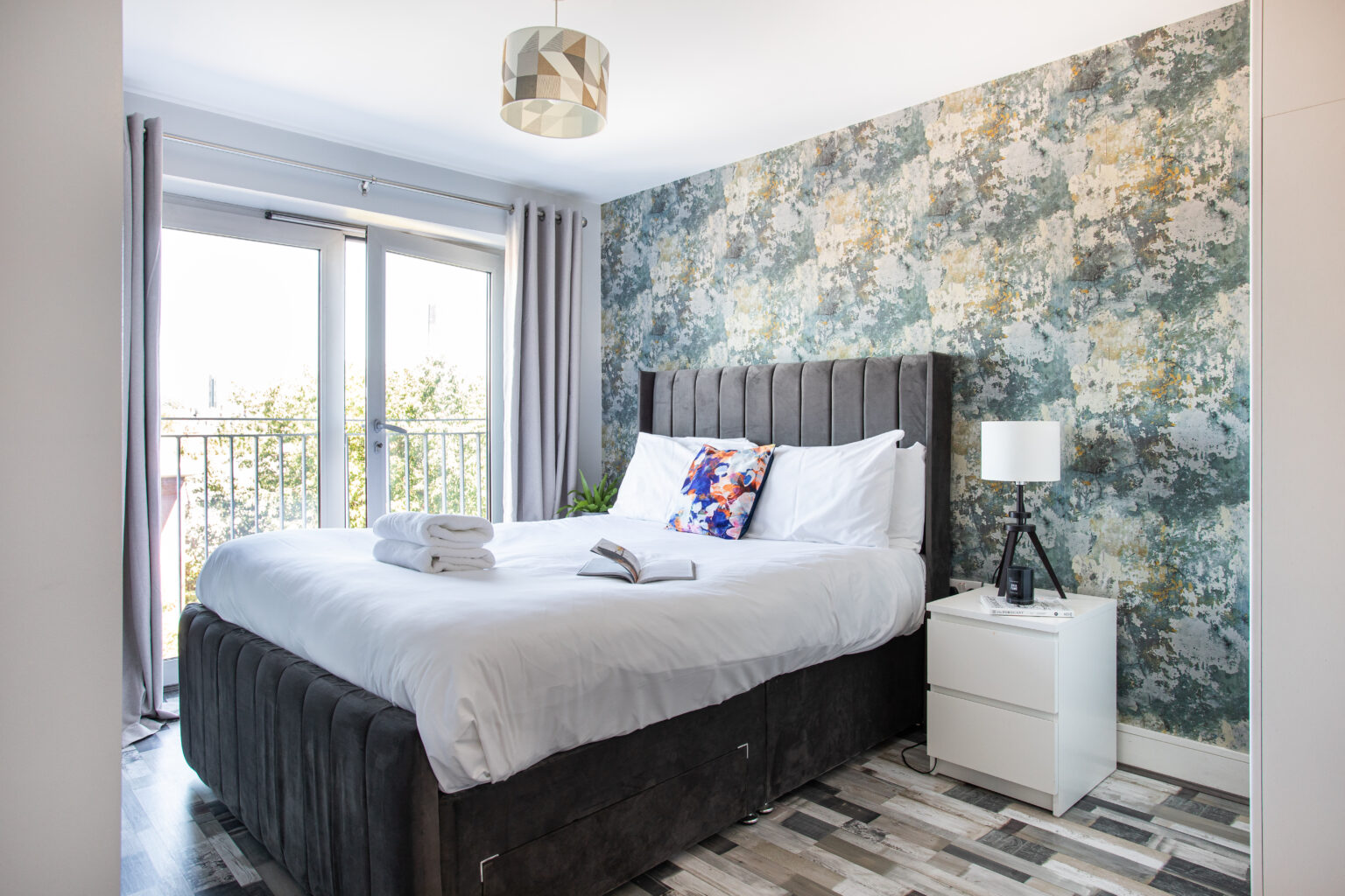 Home - Luxus Accommodation